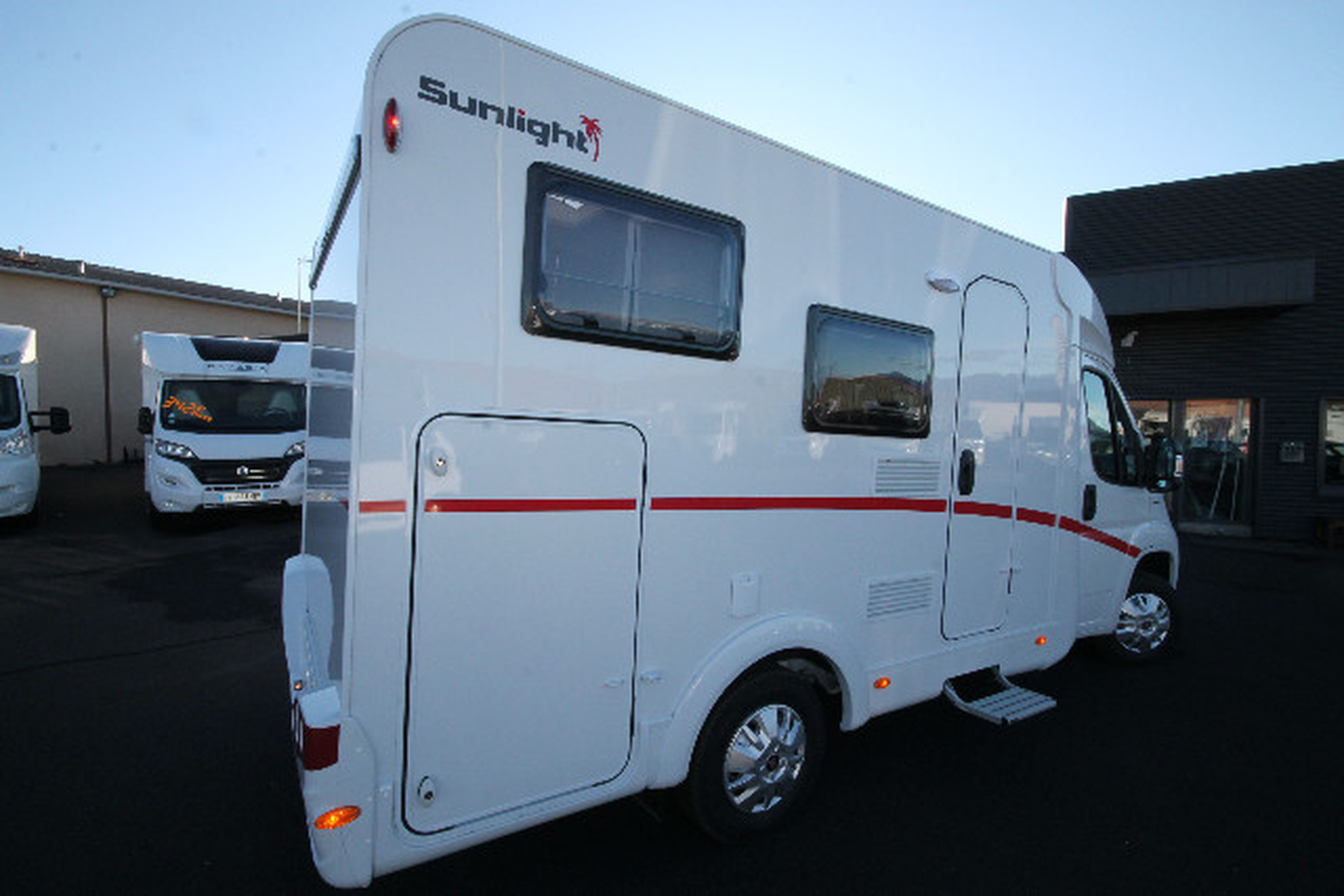 SUNLIGHT V 60 M FIAT 2.3 L 140 CH profilé 2021 – Annonces esprit ...
