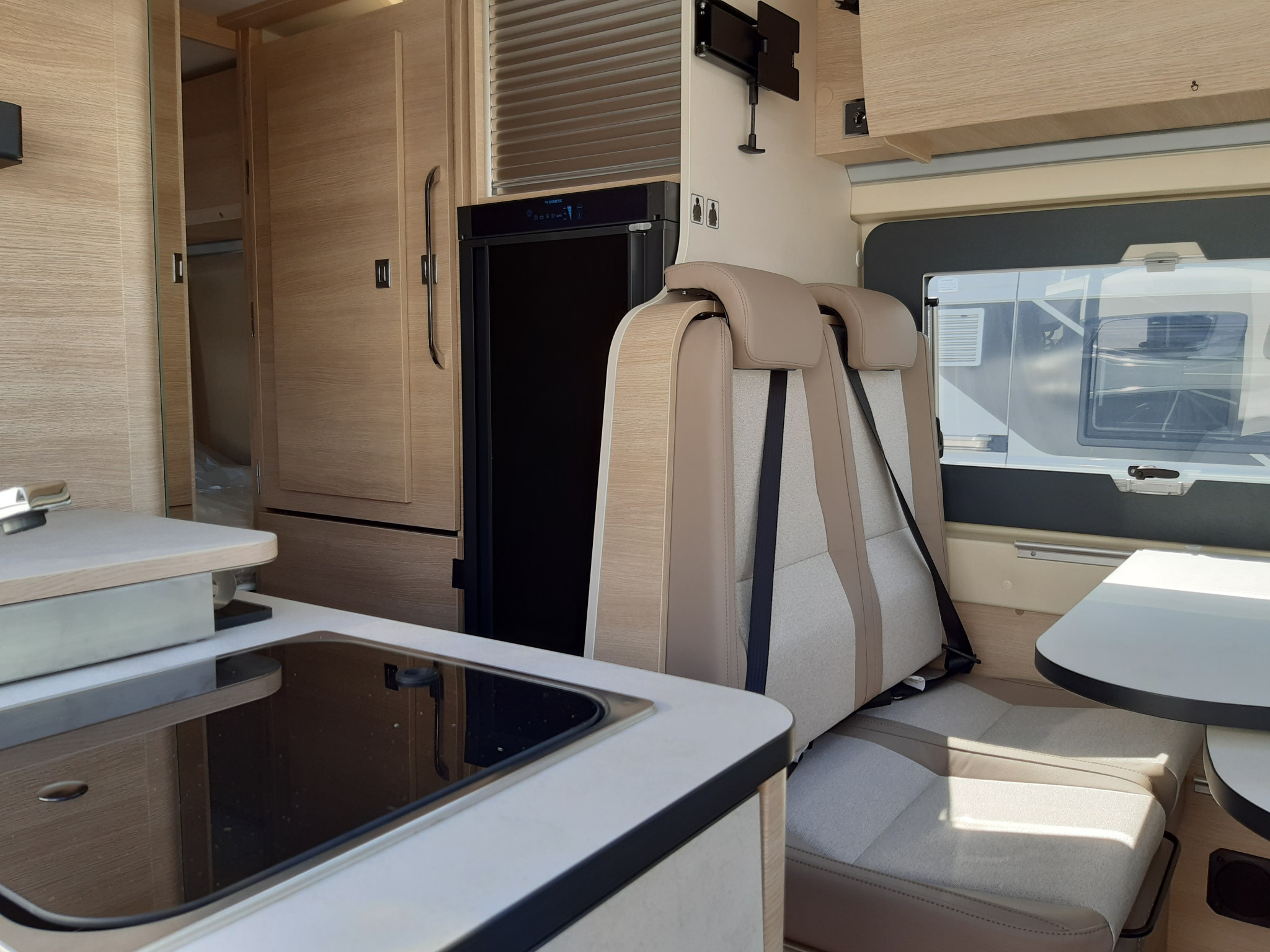 RAPIDO v55 skydome Fourgon 2023 – Annonces esprit camping car